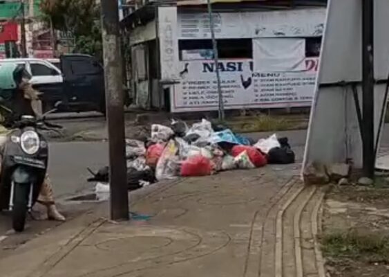 Merdeka Sampah di Kota Bengkulu Gagal, Berhari Sampah Menumpuk di ... Merdeka Sampah di Kota Bengkulu Gagal, Berhari Sampah Menumpuk di ...