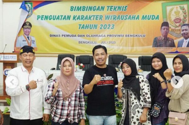 Kadis Dikbud Provinsi Buka Grand Final Putra-Putri Kebudayaan Bengkulu ... Kadis Dikbud Provinsi Buka Grand Final Putra-Putri Kebudayaan Bengkulu ...
